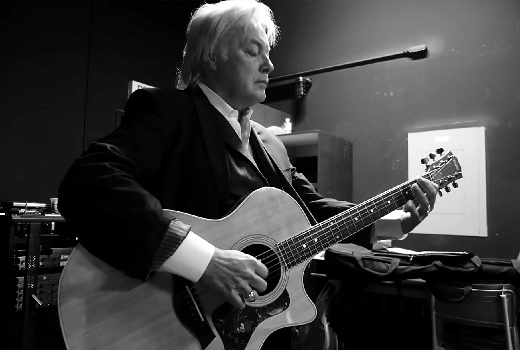 Alfie Zappacosta – Award Winning Canadian Singer/Songwriter